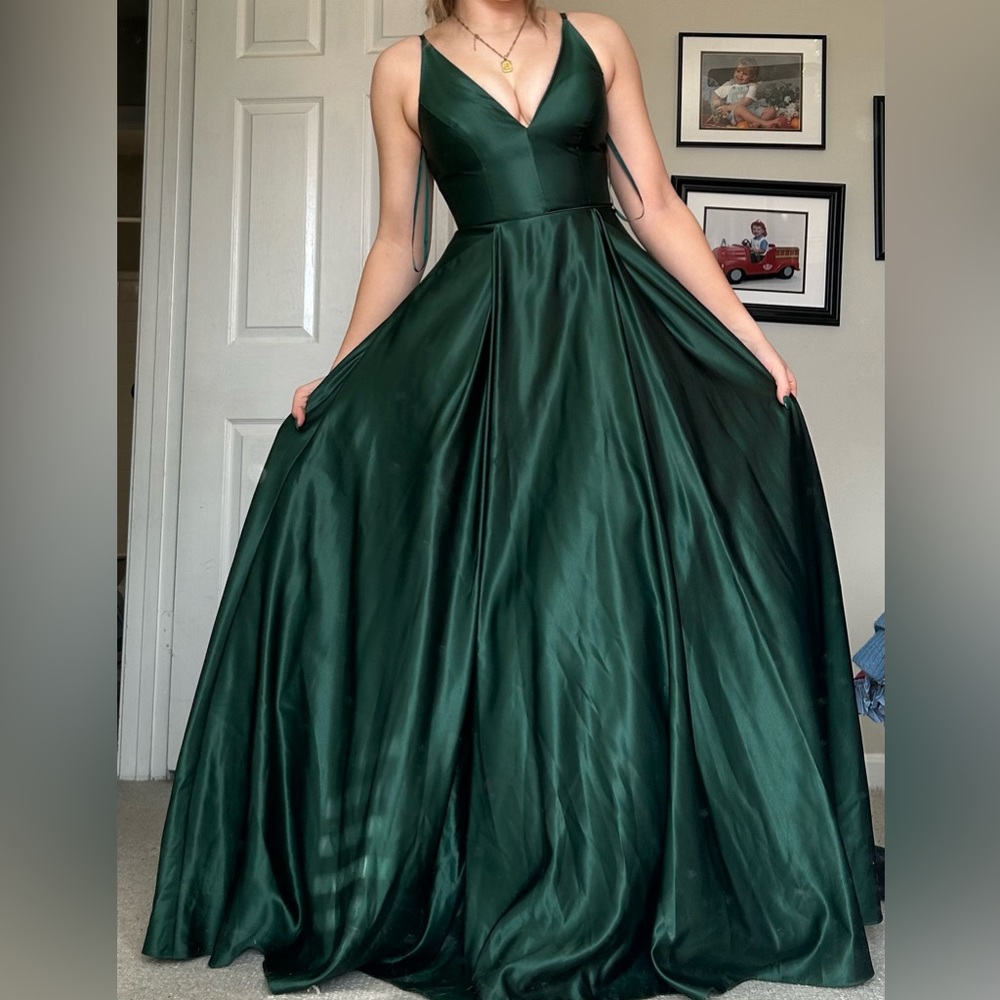 Princess Prom Dress - Gem